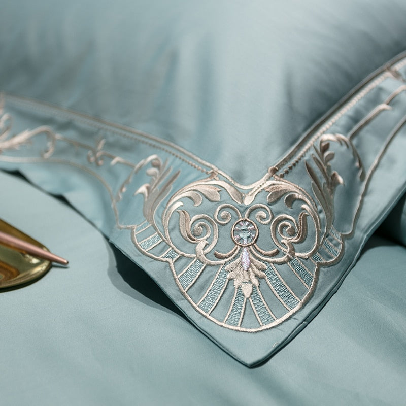 Royal Satin Bedding Set– Silky decor